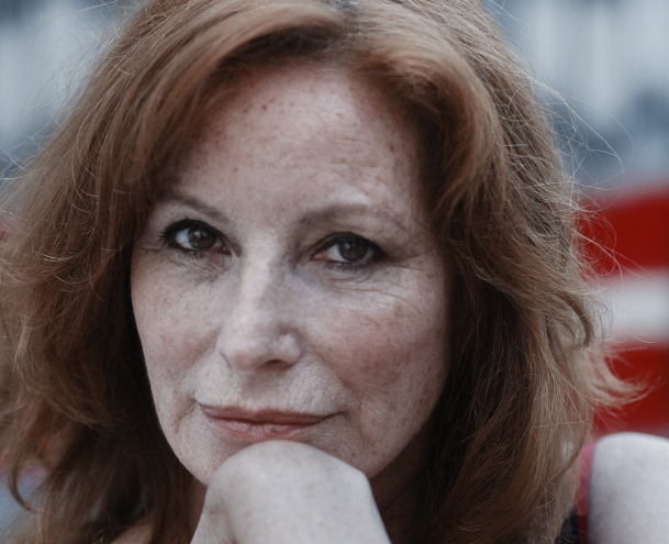 Actrice en schrijfster Marian Mudder (59) kampte jaren met angst en ...